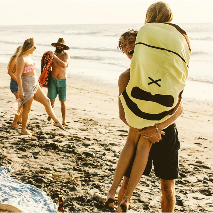 2024 Sun Bum Sonny Beach Towel SB323277 Yellow